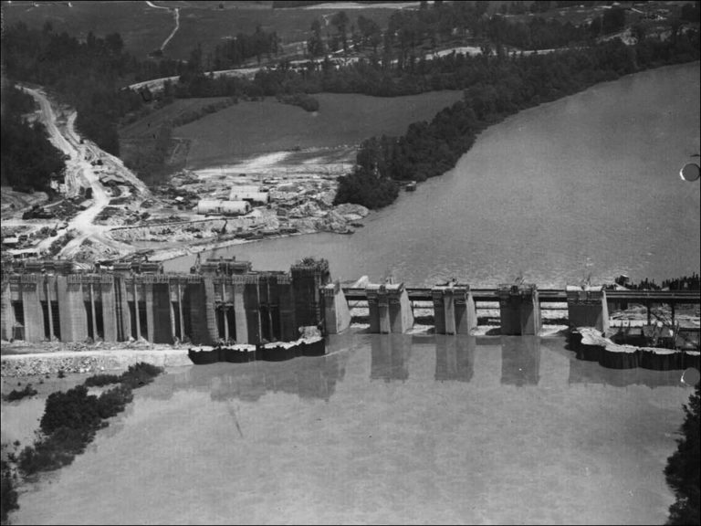 Kerr Lake Construction | Kerr Lake Guide | Everything About The Lake